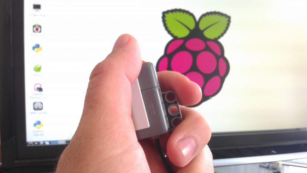 Raspberry Pi Project: Connecting LEGO MINDSTORMS Touch Sensors