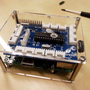 GrovePi Internet of Things Robot Kit