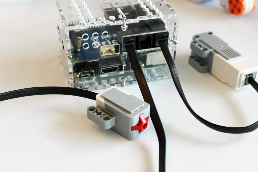 Attach BrickPi3 Sensors and Motors - How to Build your Robot with LEGO ...