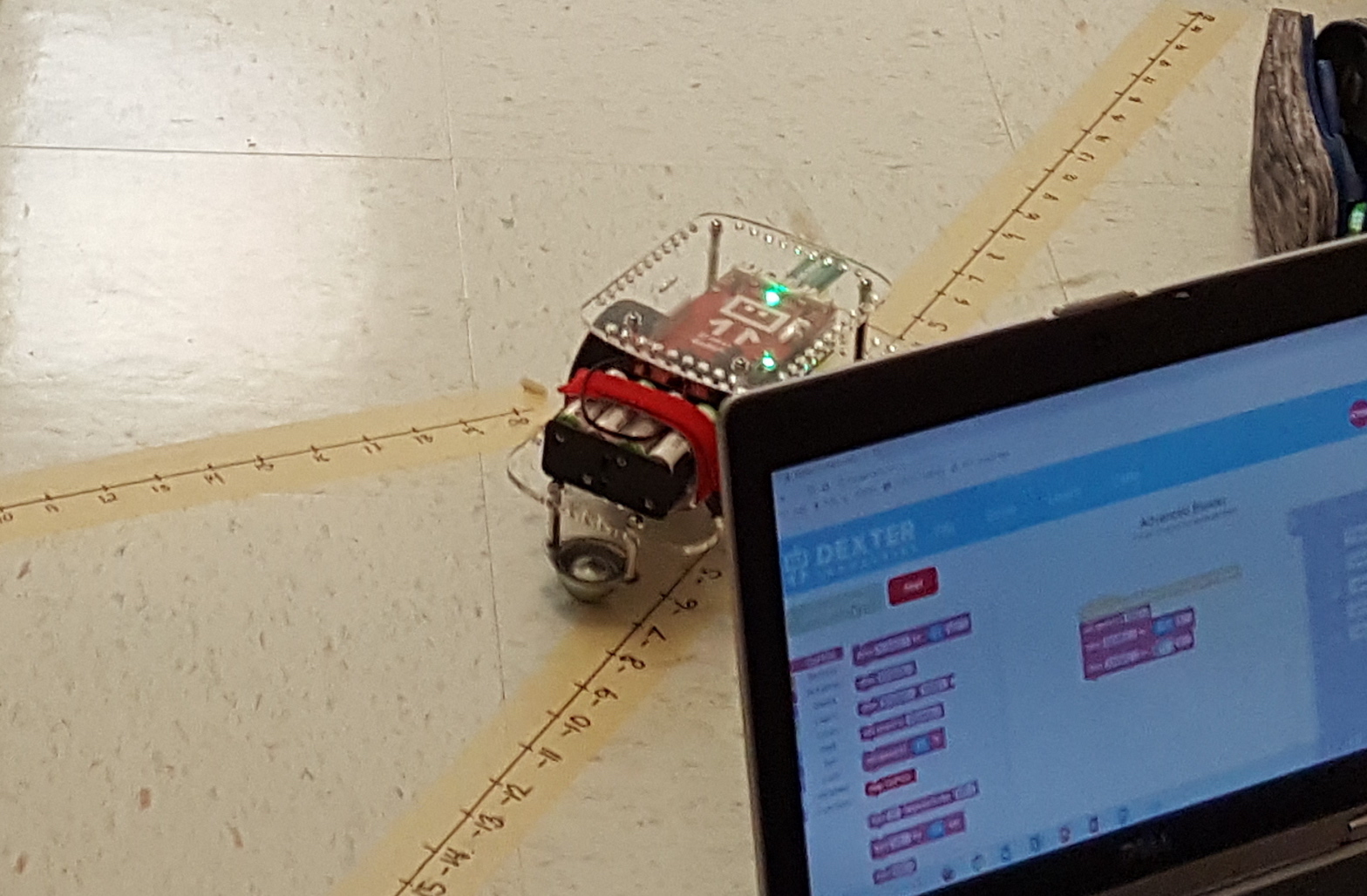 GoPiGo interacts with the world in new ways with the newest update of DexterOS 1.1.0! - Dexter ...